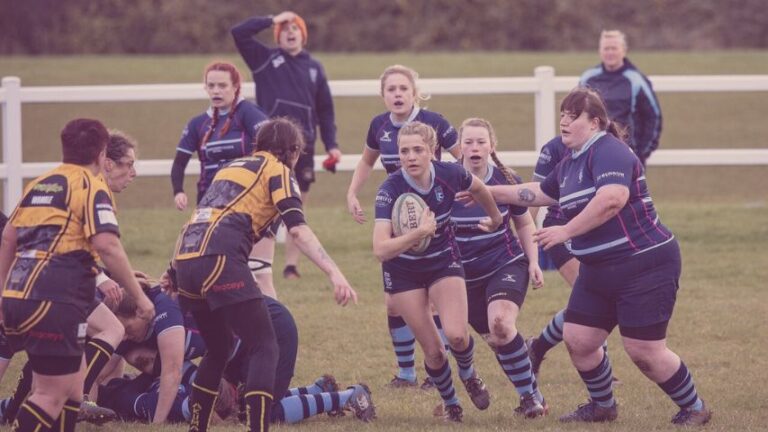 How To Play Women's Rugby - Actual Ar